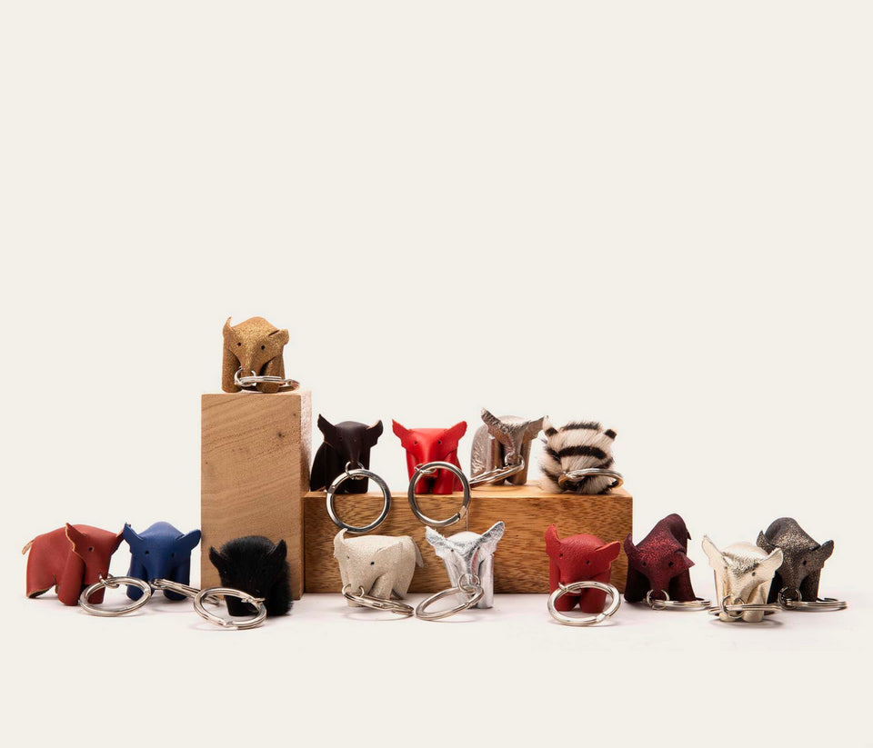 Create your own custom leather fanny pack, handcrafted | La Botte Gardiane